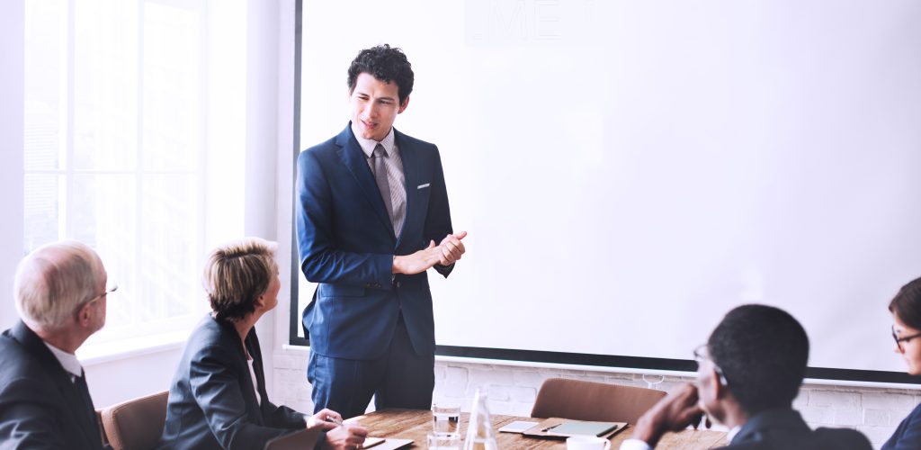 KRA and KPI -Concepts and Differences Explained - PyjamaHR Blog